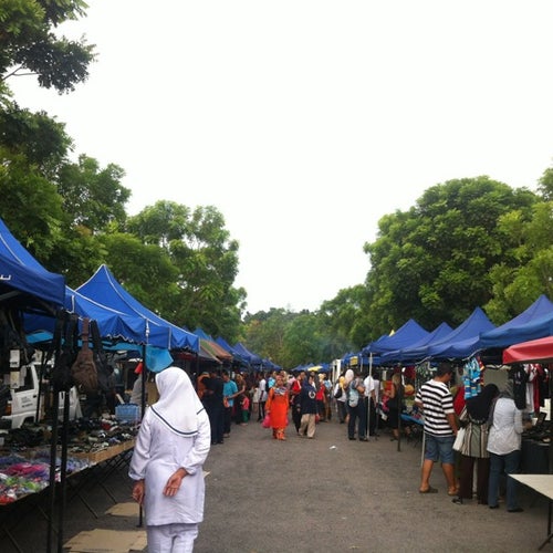 Pasar Malam Lestari Perdana - Jalan LP 7/3 - Bandar Putra Permai