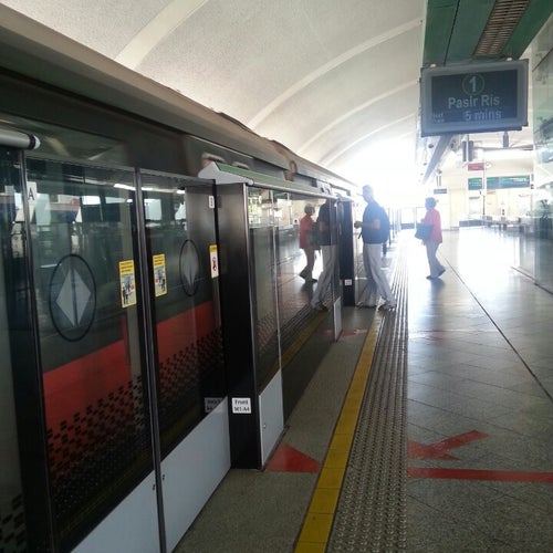 Kembangan MRT Station (EW6) - 55 Sims Ave. E - Singapore