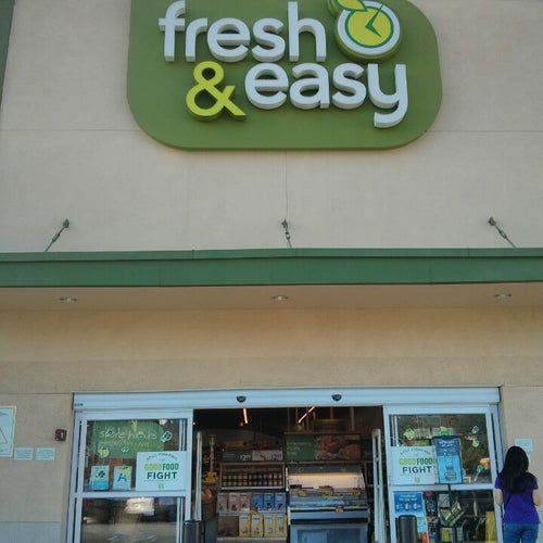 Fresh & Easy Neighborhood Market - 4211 Eagle Rock Blvd - Los Angeles