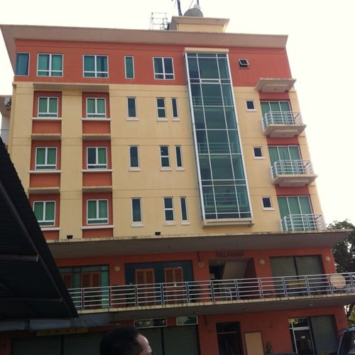 Ria Hotel - Gr. Floor, Lot 3 - Kudat