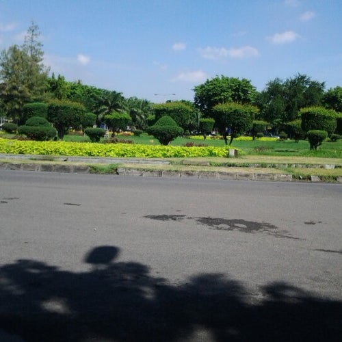 Bundaran ITS - Jl. Raya ITS - Surabaya