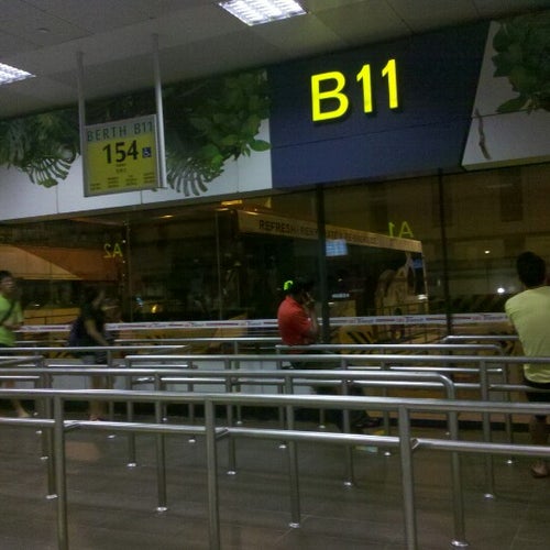 Boon Lay Bus Interchange - 63 Jurong West Central 3 - Singapore