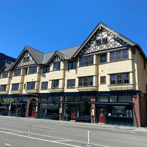 College Inn Hotel - 4000 University Way NE - Seattle