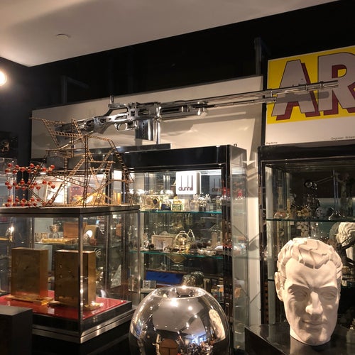 Mantiques Modern - 146 W 22nd St - New York