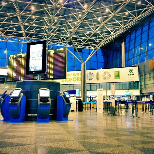 Helsinki Airport (HEL) (Helsinki-Vantaan lentoasema) - Lentäjänkuja 1 ...