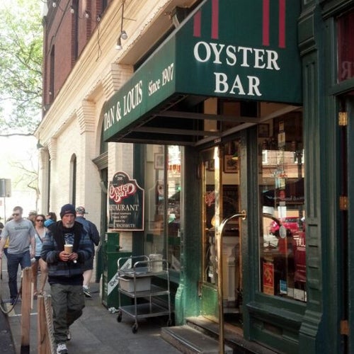Dan & Louis Oyster Bar - 208 SW Ankeny St - Portland