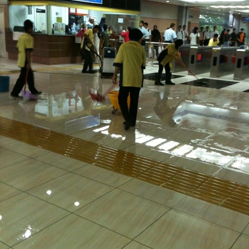 RapidKL Sri Rampai (KJ4) LRT Station - Jalan Wangsa Perdana 1 - Kuala ...