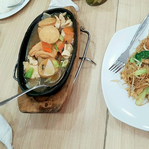 Puput Restaurant - Setiabudi One, Lt. 1 Unit A 208-209A - Jakarta Selatan