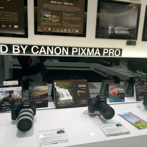 Canon Customer Service Centre - 1 Fusionopolis Pl, Galaxis #02-20 ...