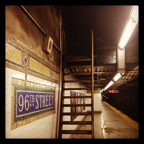 MTA Subway - 96th St (6) - 96th St - New York