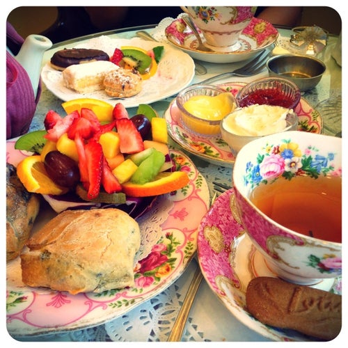 Lisa’s Tea Treasures - 377 Santana Row - San Jose