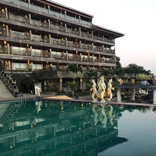 Seruni Restaurant - Hotel Seruni Gunung Salak 3 - Bogor