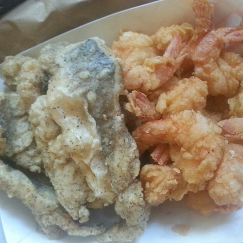 Famous Fish Market - 684 Saint Nicholas Ave - New York