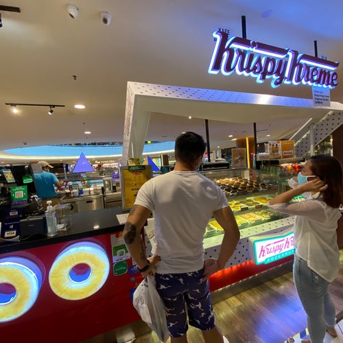 Krispy Kreme Doughnuts - Mid Valley Megamall - Kuala Lumpur
