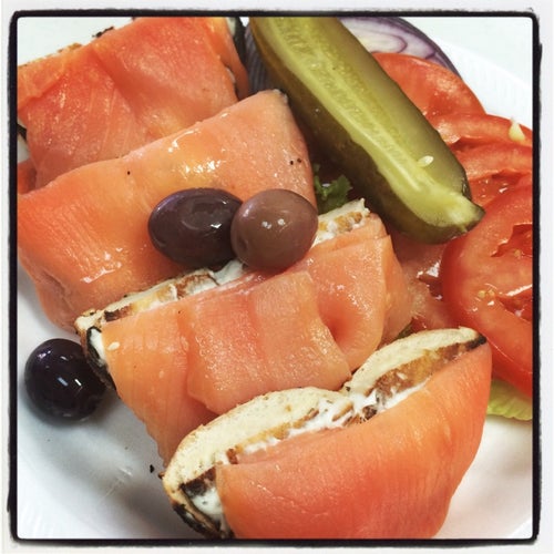 Labels Table Deli - 9226 W Pico Blvd - Los Angeles