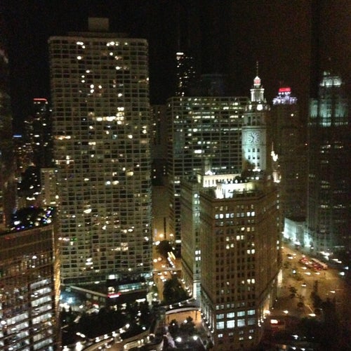 Hotel 71 - 71 E Wacker Dr - Chicago