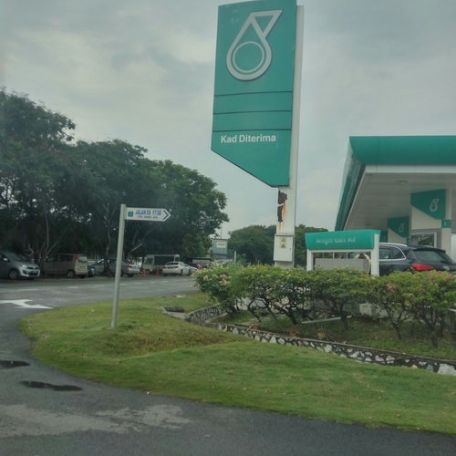 PETRONAS Station - KM 47.2 Awan besar Lebuhraya Kesas - Shah Alam