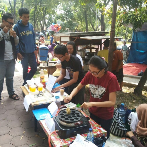 Gedung Rektorat UNS - Universitas Sebelas Maret (UNS) - Surakarta