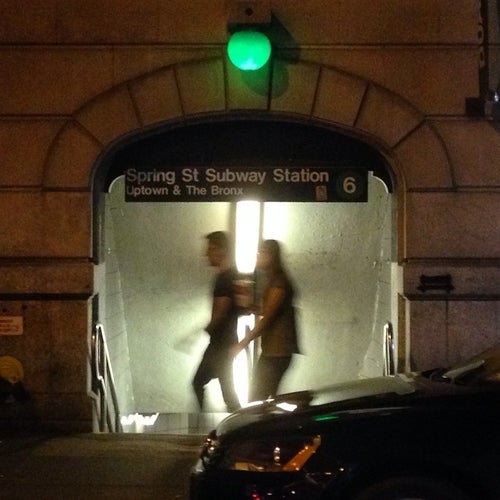 MTA Subway - Spring St (6) - Spring St. - New York