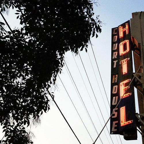 Courthouse Hotel - 202 Australia St - Newtown