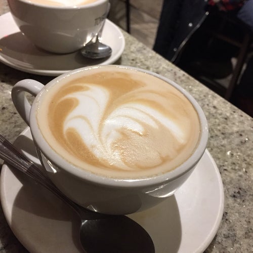 Café Expressions - 957 av. du Mont-Royal E - Montréal