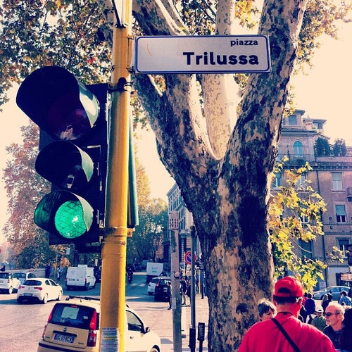 Piazza Trilussa - Piazza Trilussa - Roma
