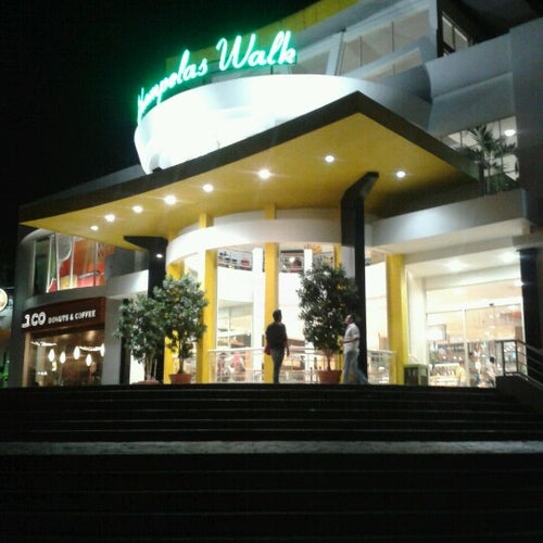 Cihampelas Walk (CiWalk) - Jl. Cihampelas No. 160 - Bandung