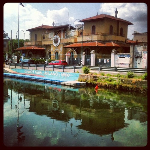 Canottieri Milano - Alzaia Naviglio Grande 160 - Milano