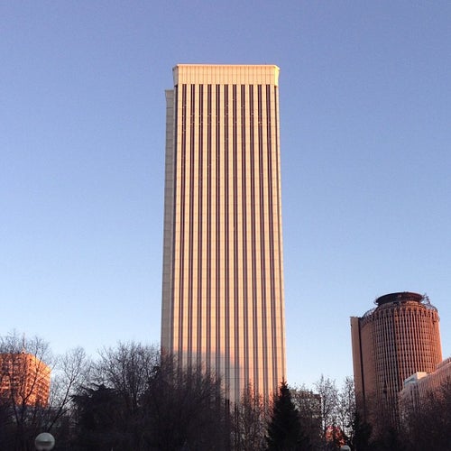 Picasso Building (Torre Picasso) - Plaza de Pablo Ruiz Picasso, 1 - Madrid