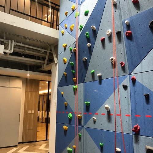 True Tower (อาคารทรู ทาวเวอร์) - 18 Ratchadaphisek Rd - ห้วยขวาง