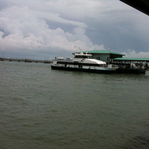 SAF Ferry Terminal - Telok Paku Rd. - Singapore