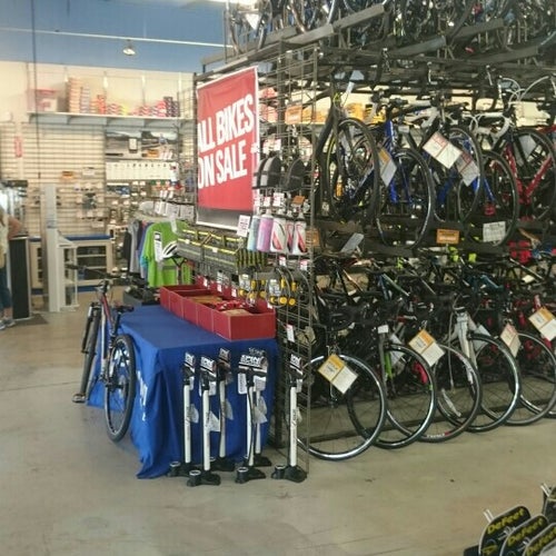 Performance Bicycle - 919 Howe Ave - Sacramento