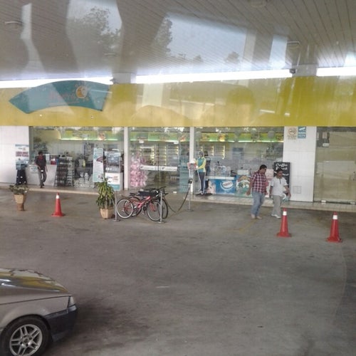 PETRONAS Station UTP - Universiti Teknologi PETRONAS - Teronoh