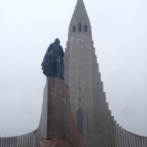 Church of Hallgrímur (Hallgrímskirkja) - Hallgrímstorg 1 - Reykjavík