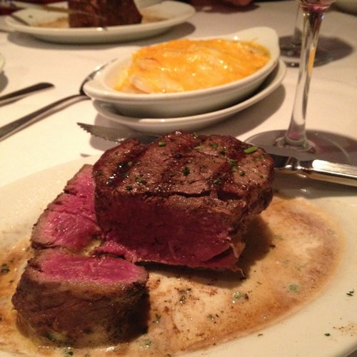 Ruth's Chris Steak House - 850 SW Broadway - Portland