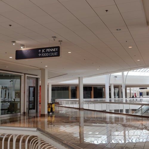 Collin Creek Mall - 811 N Central Exy - Plano