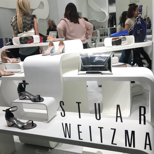 STUART WEITZMAN - N Rodeo Dr - Los Angeles