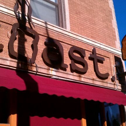 Toast - 746 W Webster Ave - Chicago