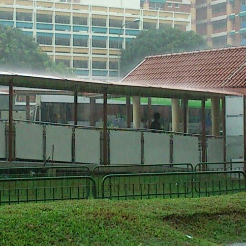 Bus Stop 71099 (Blk 311) - Eunos Link - Singapore
