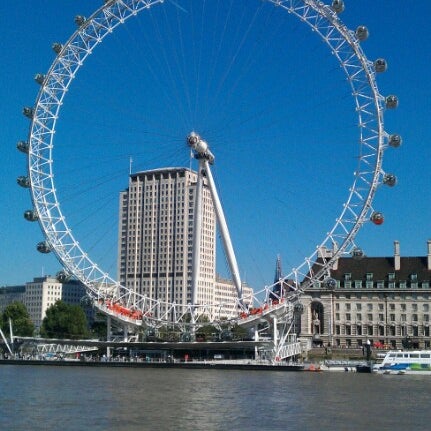 Westminster Millennium Pier - Victoria Embankment - London