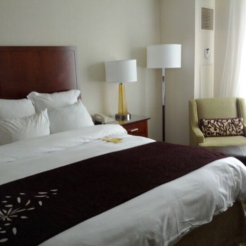 Philadelphia Marriott Downtown - 1201 Market Street, (Guest Entrance At ...