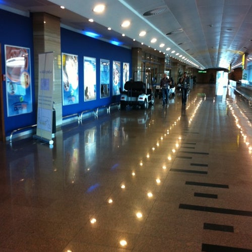 Cairo International Airport (CAI) (مطار القاهرة الدولي) - Airport Rd ...