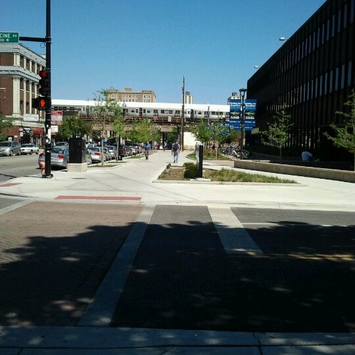 Truman College - 1145 W Wilson Ave - Chicago