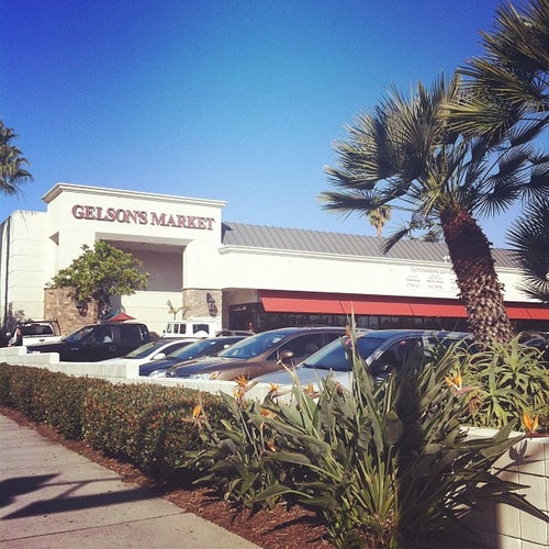 Gelson's Market - 5877 Franklin Ave