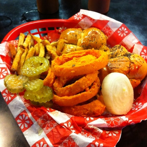 Bun 'N' Barrel - 1150 Austin Hwy - San Antonio