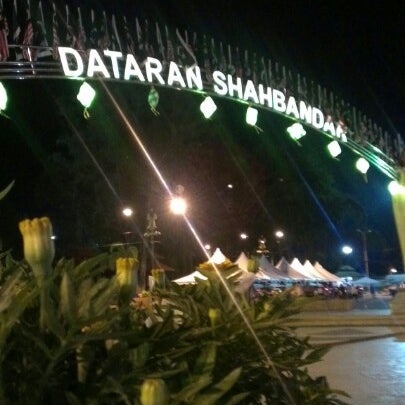 Dataran Shahbandar - Jalan Sultan Zainal Abidin - Kuala Terengganu