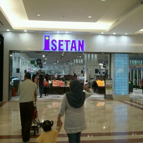 Isetan - Suria KLCC - Kuala Lumpur