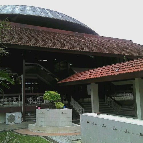 Masjid Al Ittihad - Kompleks Masjid Al Ittihad, Chevron Camp Rumbai ...