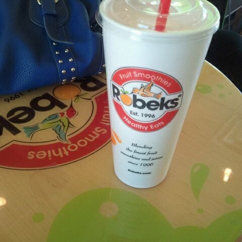 Robeks Fresh Juices & Smoothies - 6848 W Sunset Blvd - Los Angeles