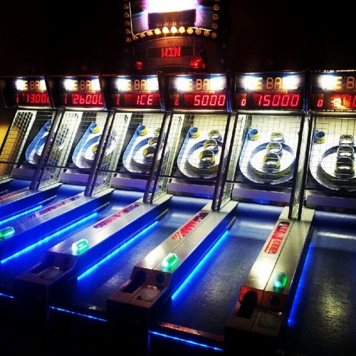 Lucky Strike Lanes - 700 Bellevue Way NE - Bellevue